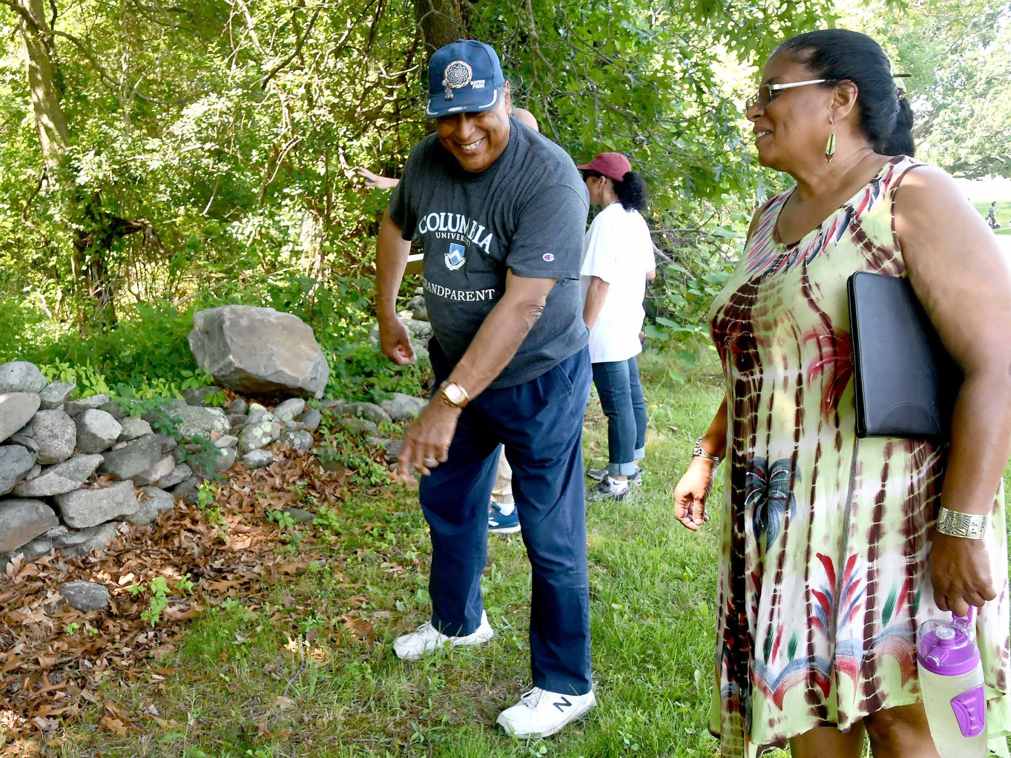 Walking the Pokanoket Shell Path at Roger Williams University – Sowams ...